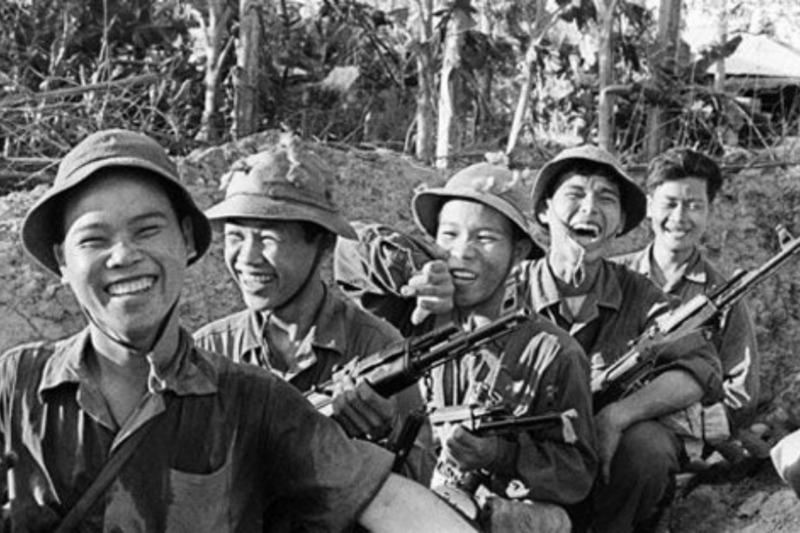 Ý nghĩa nhan đề Đồng chí của nhà thơ Chính Hữu là gì?