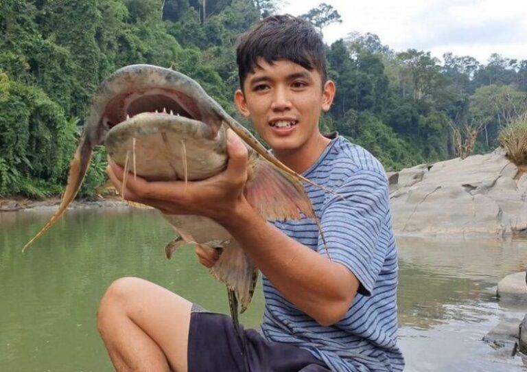 Sang Vlog là ai? Tiểu sử YouTuber nghèo nhất Việt Nam